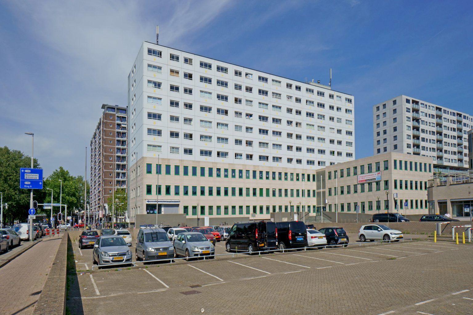 Rotterdam, Zuidplein - Metterwoon vastgoed