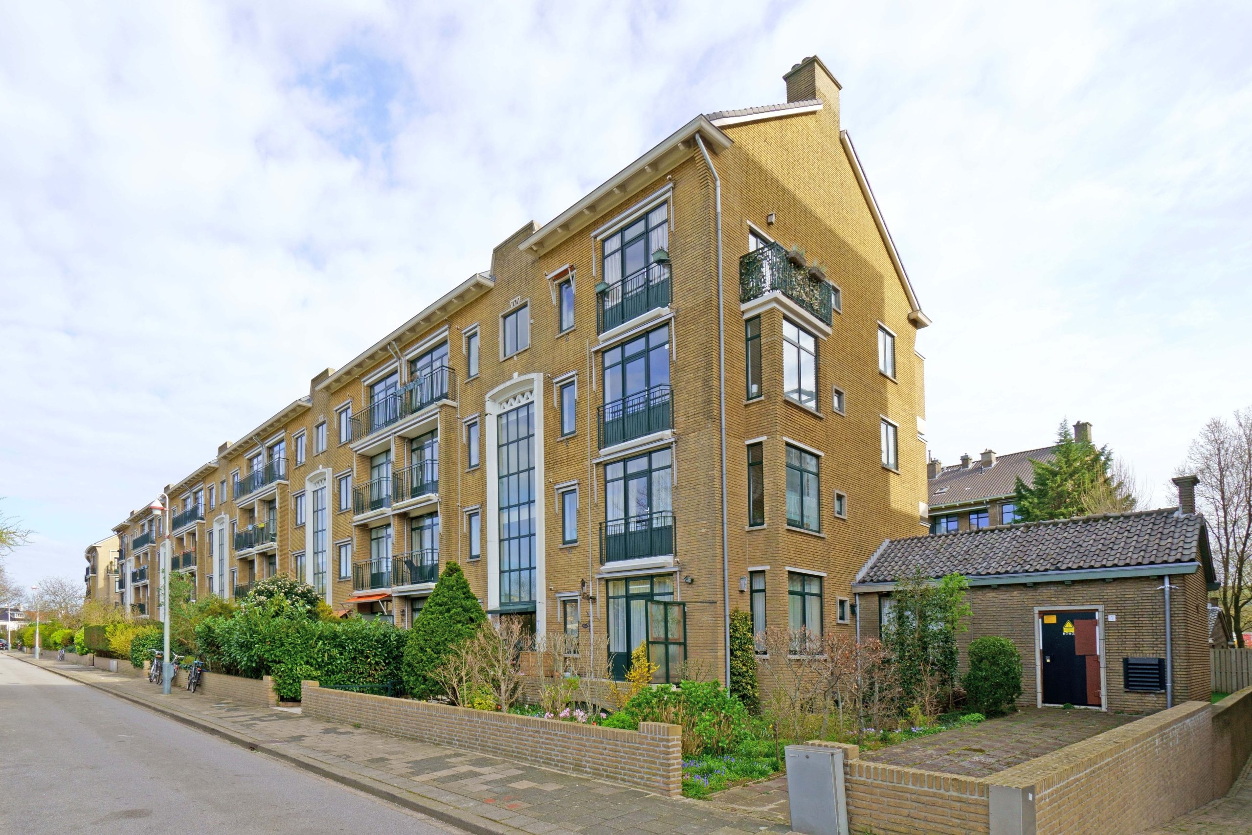 Den Haag, Godetiaweg 17 - Metterwoon vastgoed